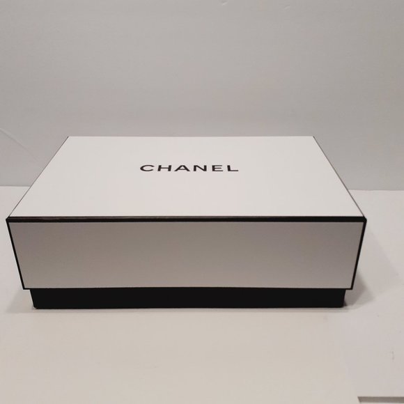 CHANEL | Other | Chanel Gift Box Empty W Shreds And Chanel Tissue 85 By ...